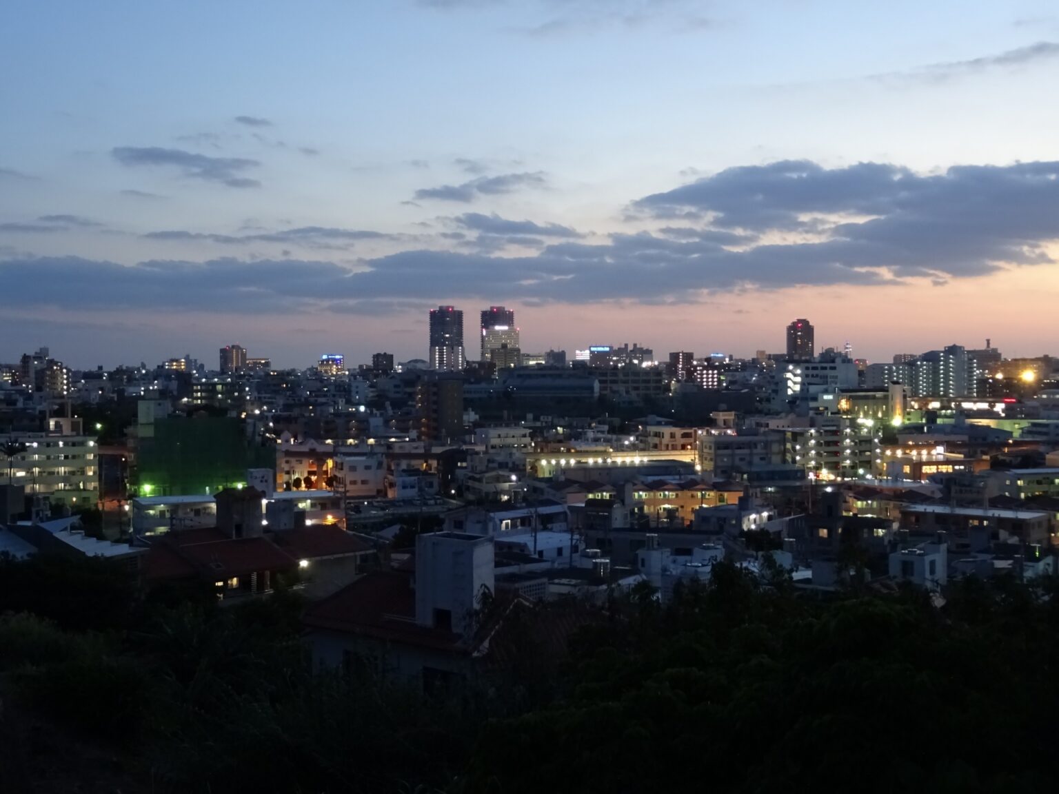 2026 年最新】沖縄ディナークルーズおすすめ完全ガイド 夕日と絶景を楽しむ人気プランと選び方